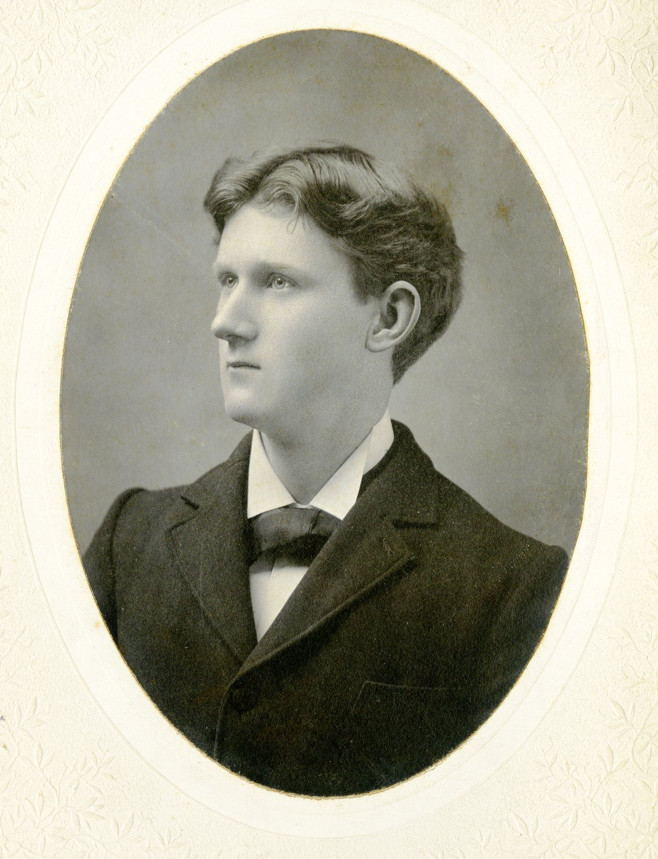 Archivist recounts story of former editor of The Mirror: Drury alum ...